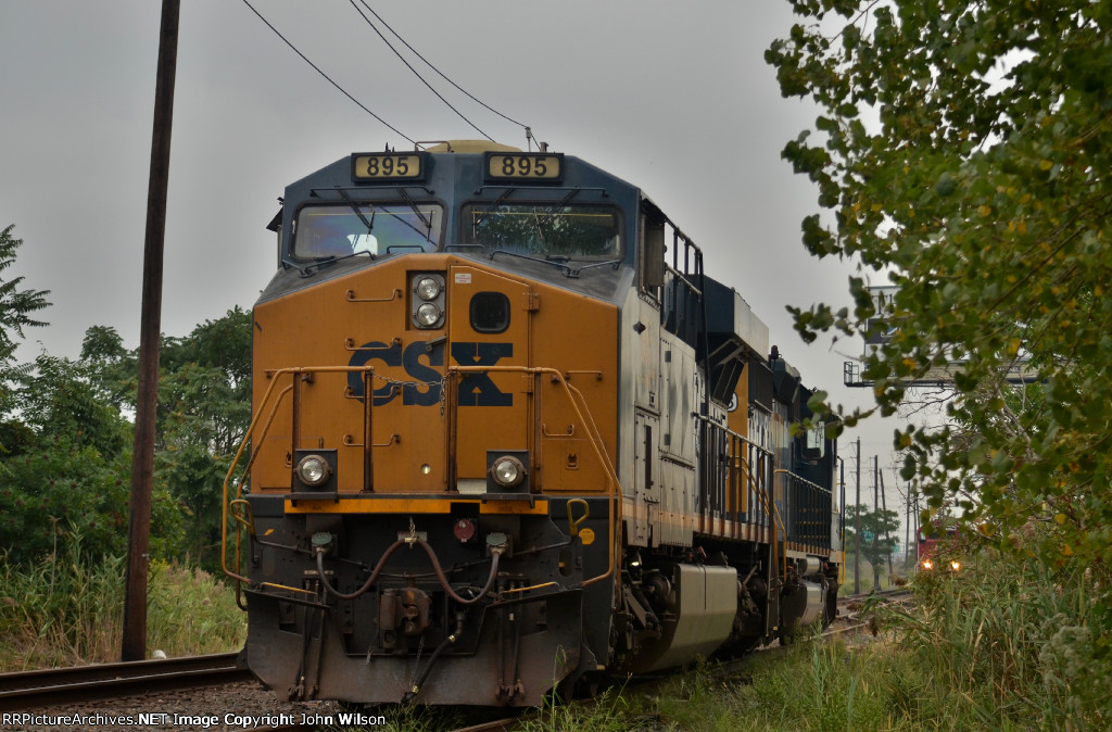 CSX 895